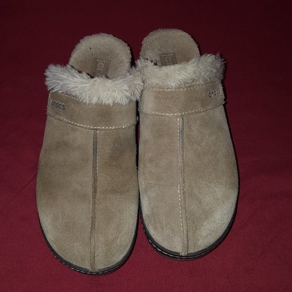 CROCS | Shoes | Crocs Tan Cobber Suede Slip On Wedge Clogsmules Womans ...